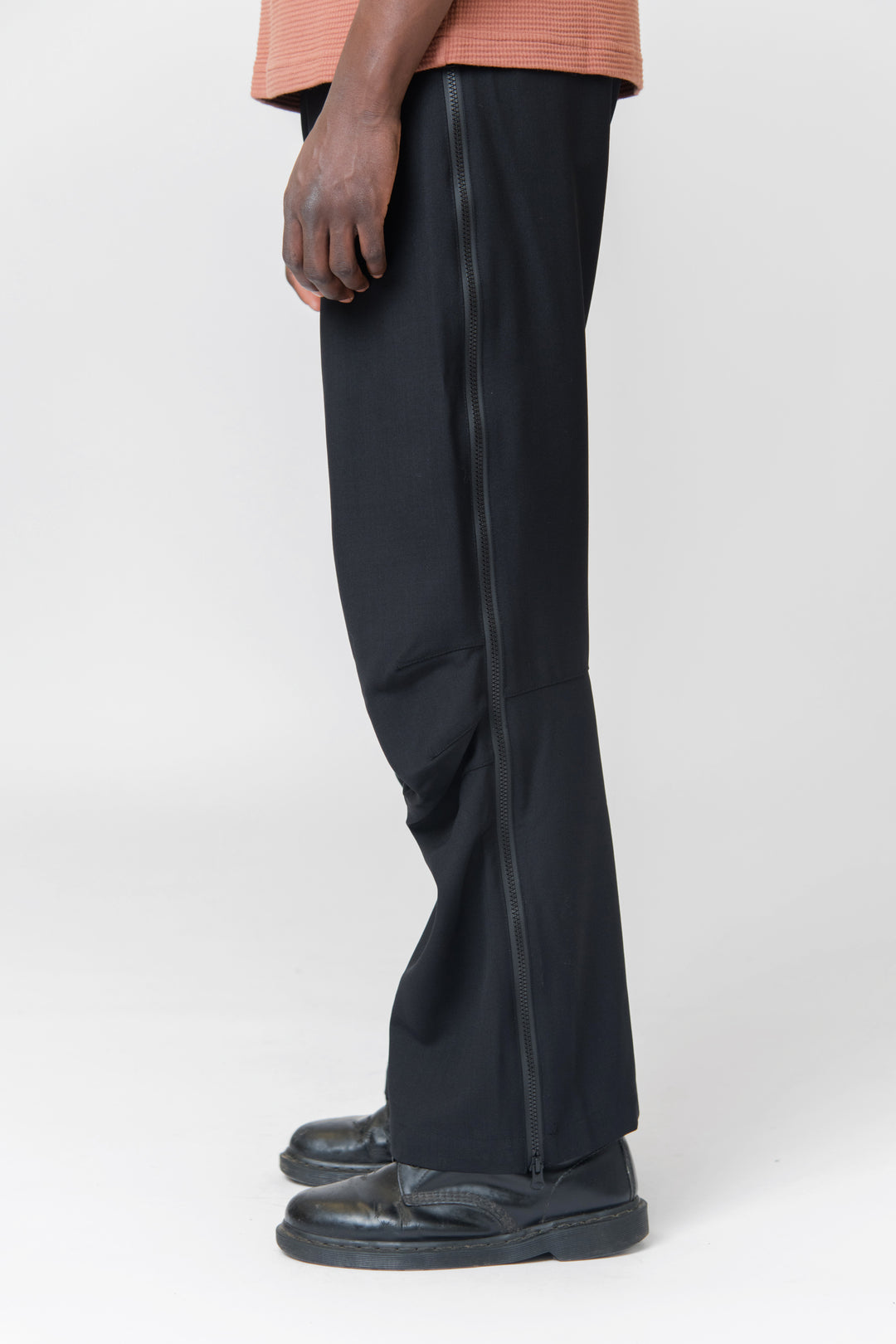 GR10K Titanus Twill Hard Wool Arc Pants Black SS24GR1AAWCBL – NOMAD